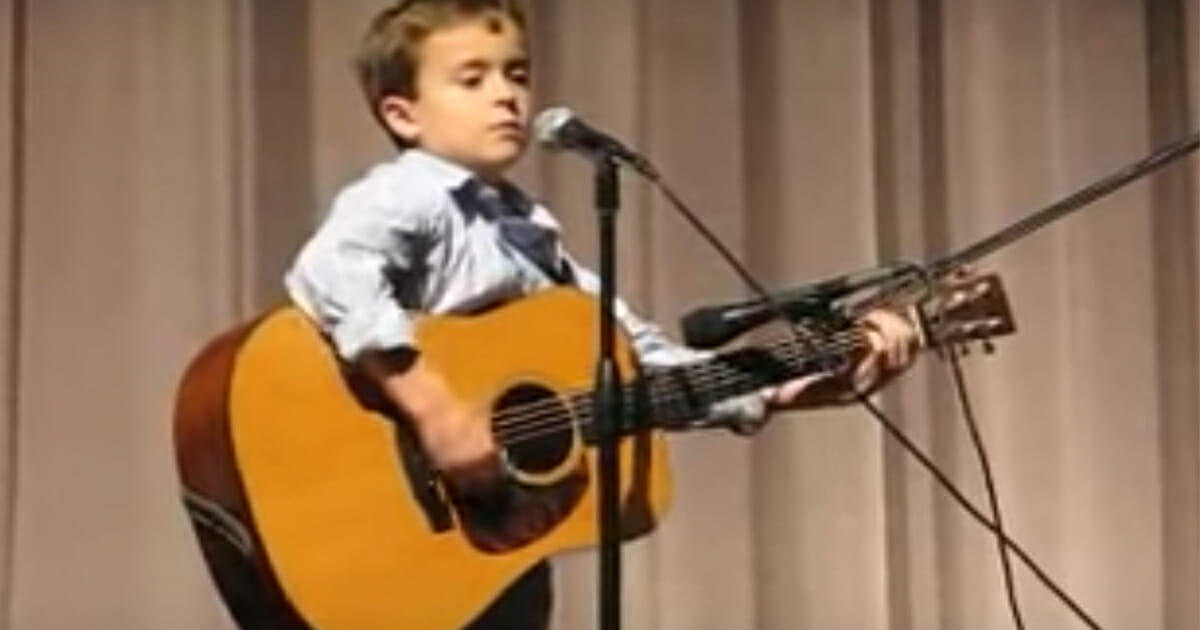 little-boy-says-he-sounds-just-like-johnny-cash-proving-it-within