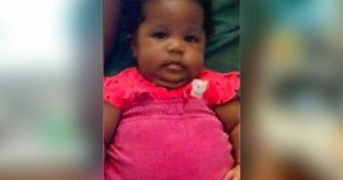 Mom leaves her baby with a teenager for a few minutes: Seconds later ...