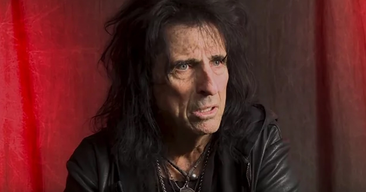 Alice Cooper opens up about his faith in Jesus Christ - Jesus Daily
